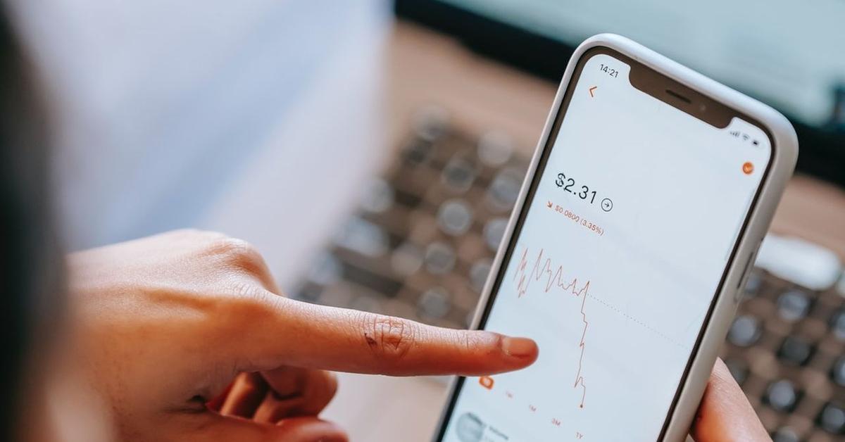 What Are the Signs of a Sell-Off in the Stock Market?