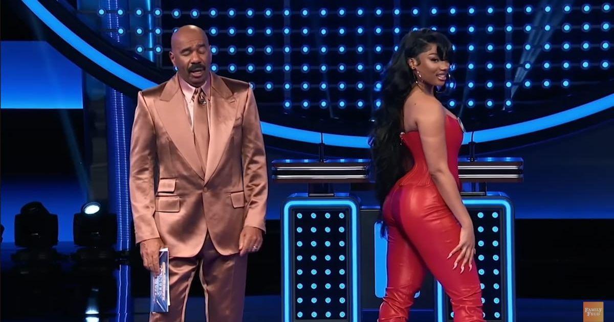 'Celebrity Family Feud' host Steve Harvey starts blushing after Megan ...