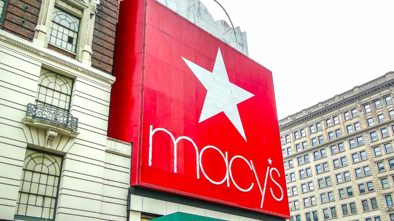 Macy’s Will Close 125 Stores amid Online Shopping Demand