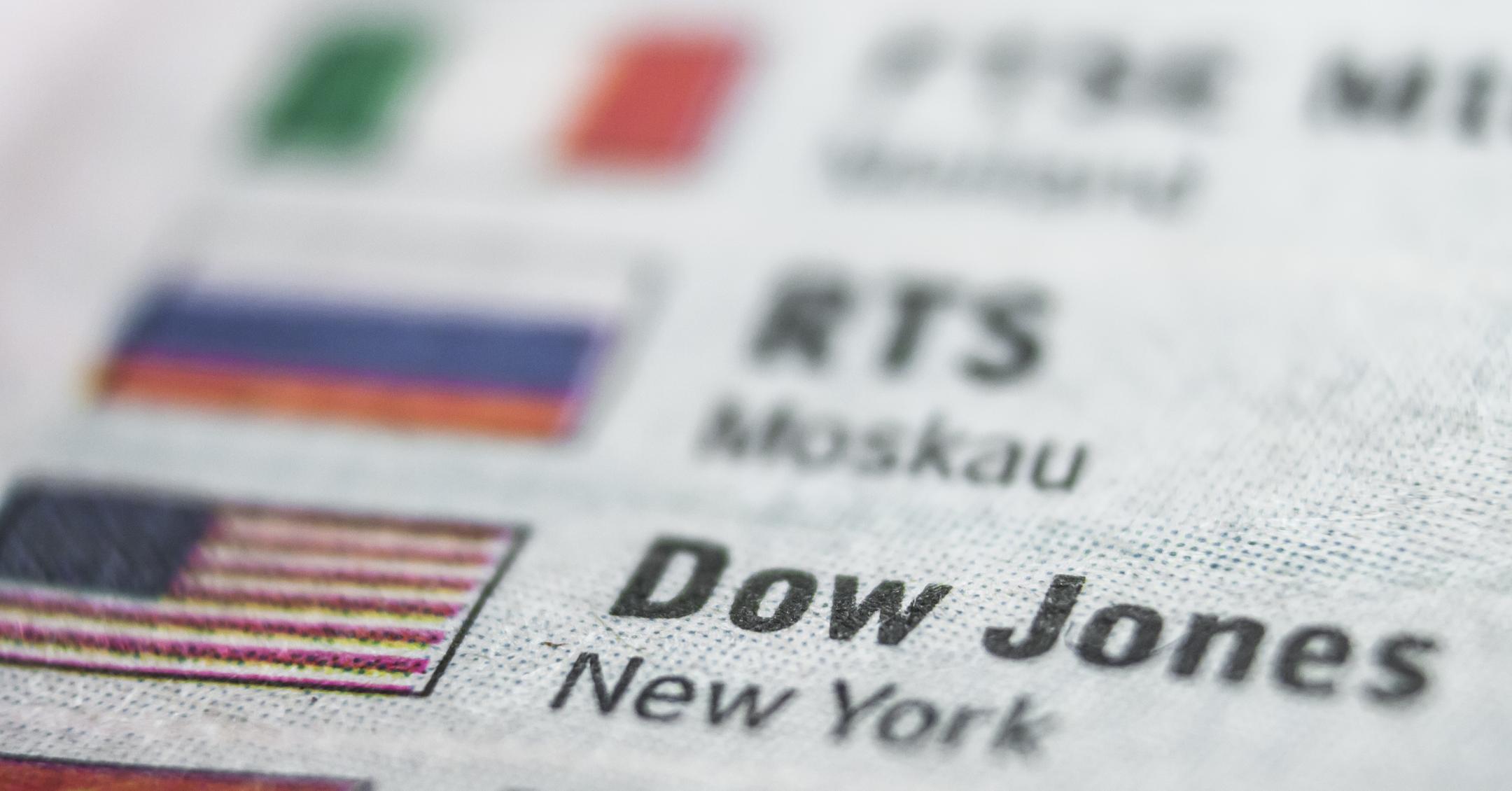 Dow Jones Index Falls after Rising for Eight Days