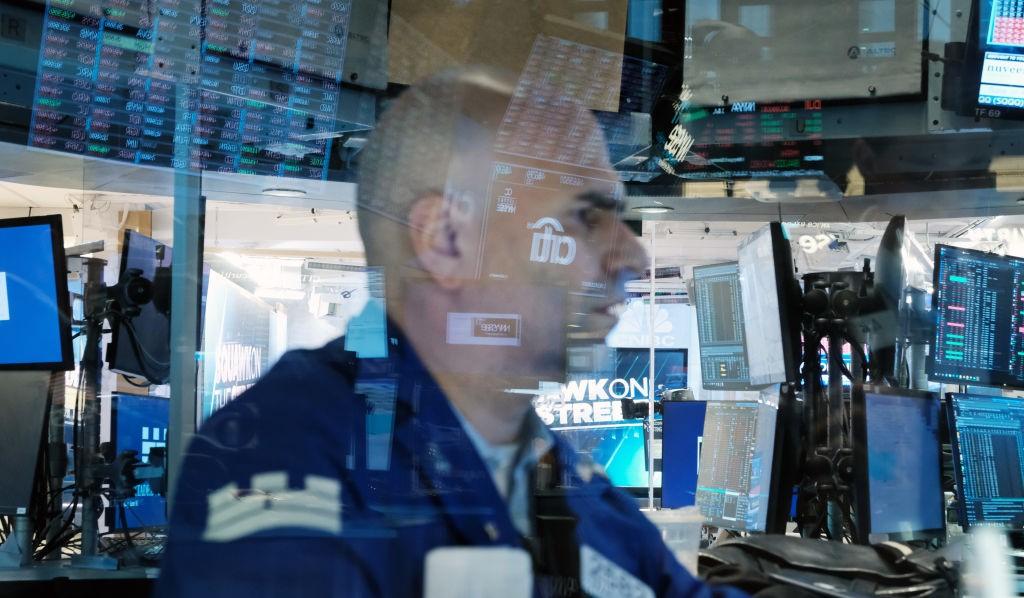 How Does a Recession Affect the Stock Market?