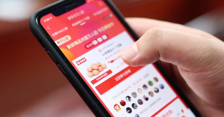 What Does Pinduoduo Do and Is It a Good Investment?