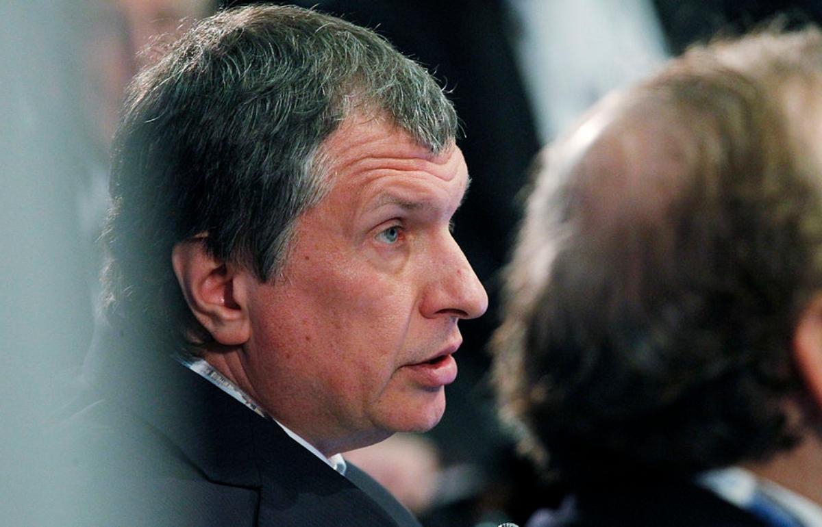 Igor Sechin's Net Worth: Former Prime Minister Has Close Ties to Putin