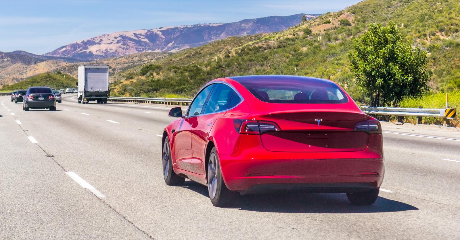 Tesla’s Favorite Pastime? Slamming Gasoline Cars