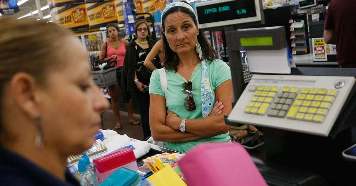 Walmart has an 'annoying' new rule that is making checkout process more ...
