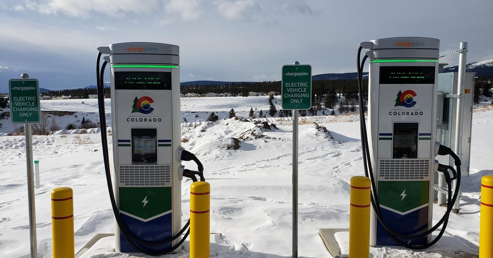 Should I Buy ChargePoint (CHPT) Stock to Invest in the EV Market?