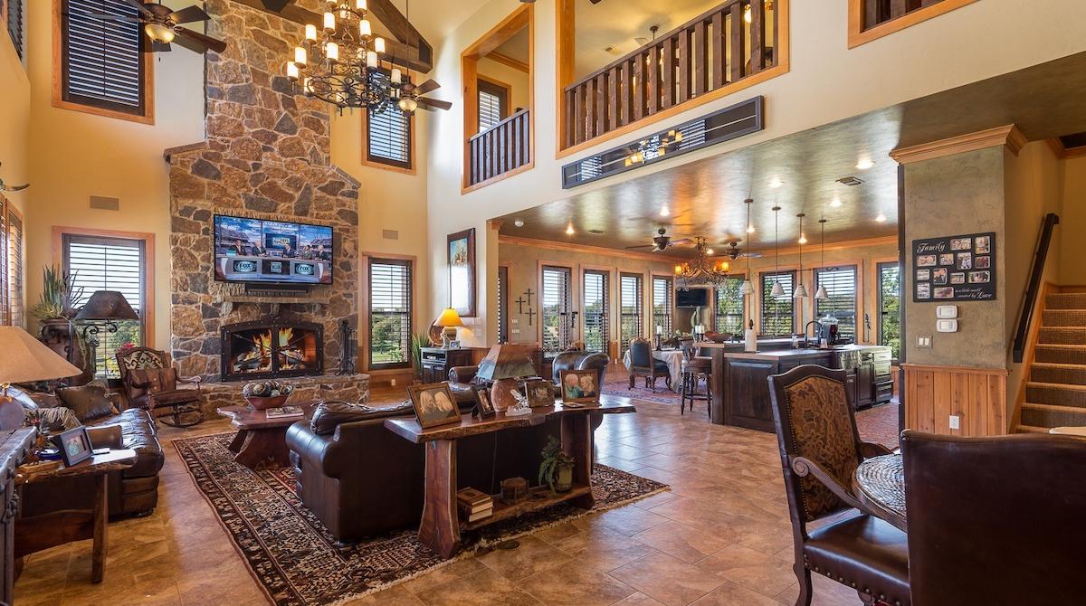 Terry Bradshaw Is Selling His $22M Oklahoma Ranch — Photos