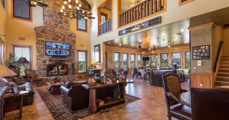 Terry Bradshaw Is Selling His $22M Oklahoma Ranch — Photos