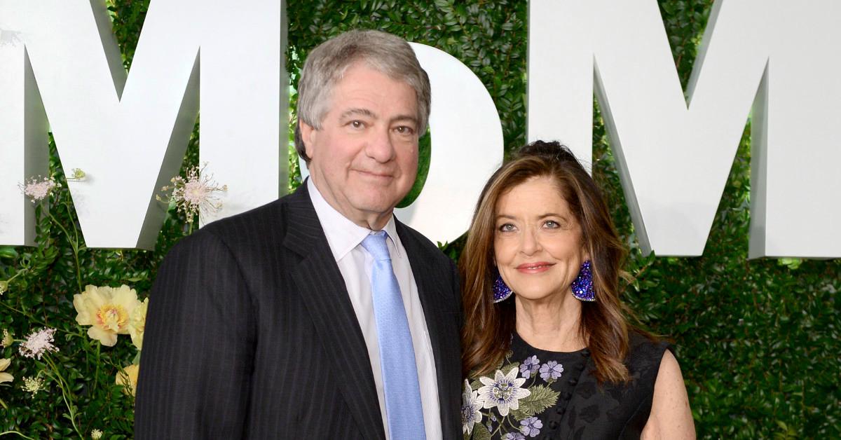 Leon Black and Jeffrey Epstein Ties: Apollo CEO Stepping Down After Probe