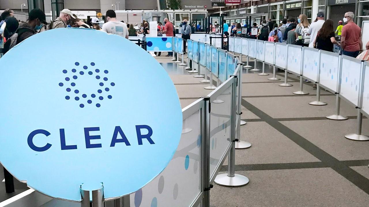 Clear Secure (YOU) Stock Forecast 2025: Strong Growth Expected