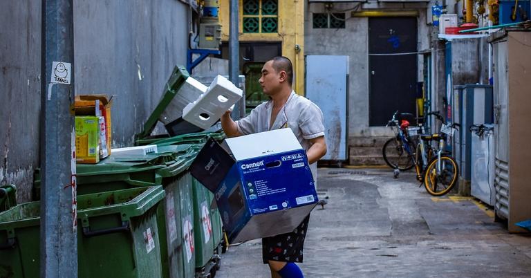 How to Dumpster Dive Safely and Legally — Tips for Beginners