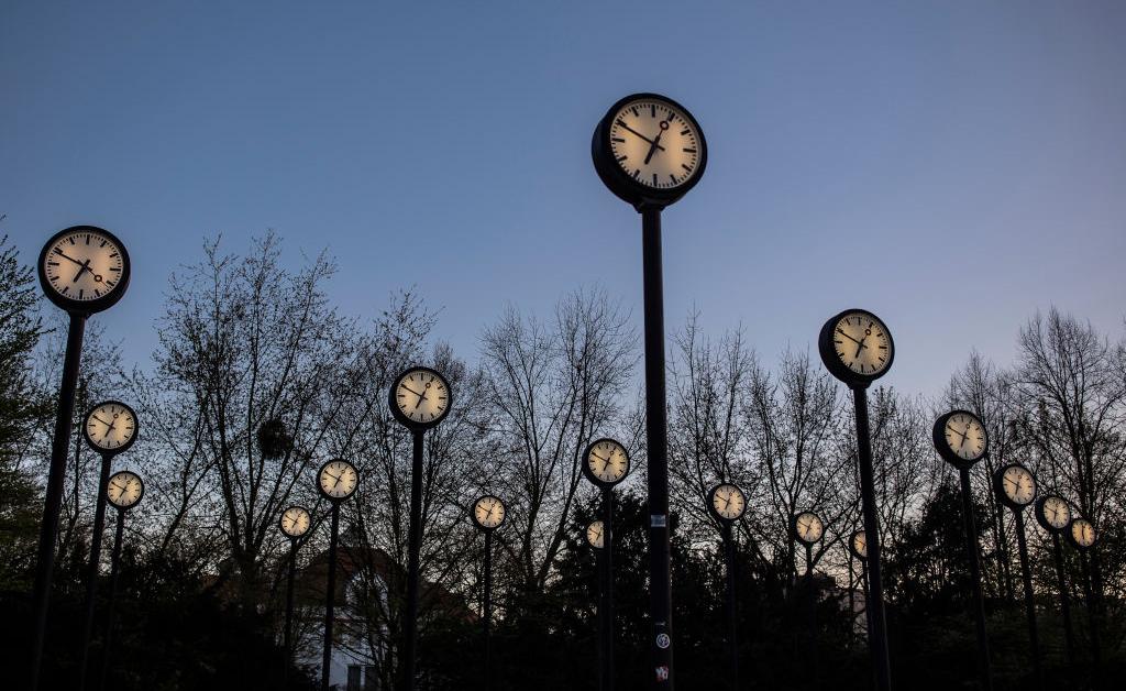 Why Did Permanent DST Fail in the '70s? Pros and Cons, Explained