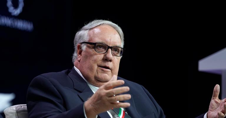 This Is How Howard Buffett Built His Net Worth