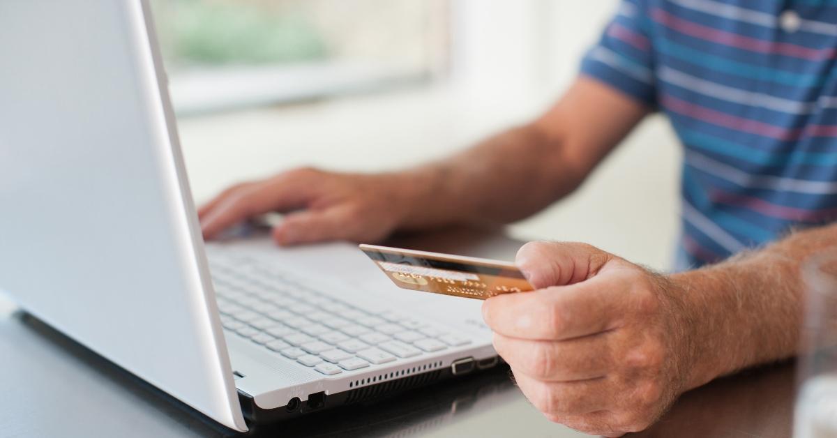 What Are the Best Credit Cards to Pay Taxes? Details
