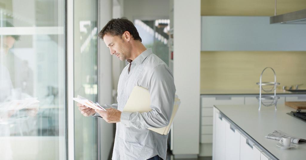 Can I Claim a Girlfriend as a Dependent? IRS Rules, Explained