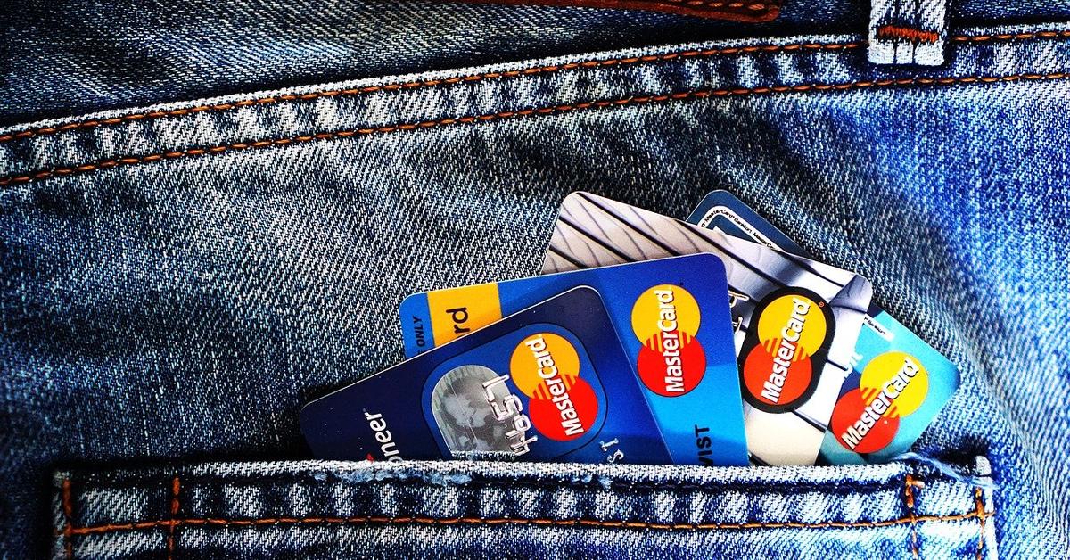 What Happens If You Max Out a Credit Card? Terms, Explained