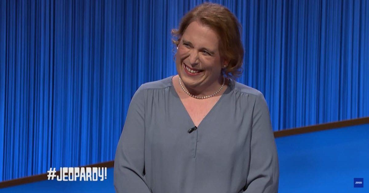 'Jeopardy' champion uses humor to fire back at troll who claims she won ...