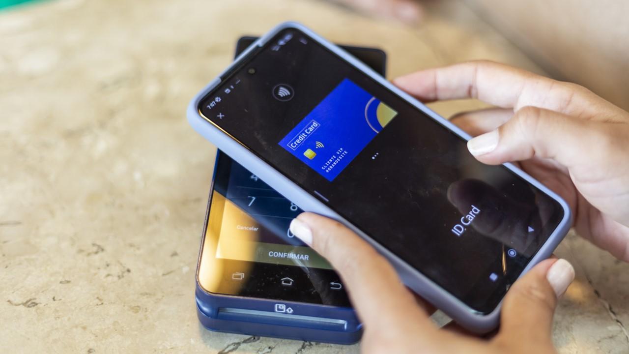 Is Mobile Banking Safe for Customers? Precautions, Explained