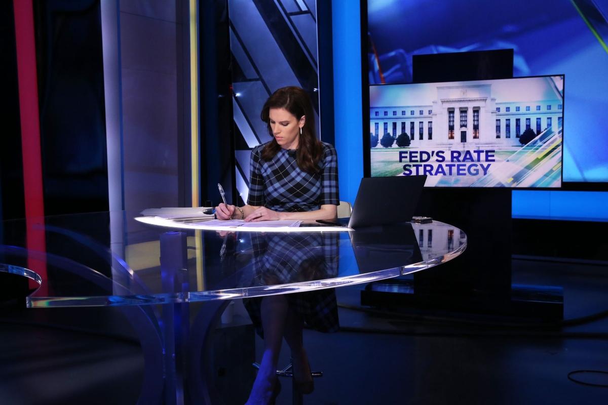 A Look At CNBC’s Female Anchors Today