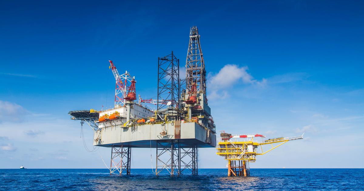 Goldman Sachs Favors Chevron Compared to ExxonMobil